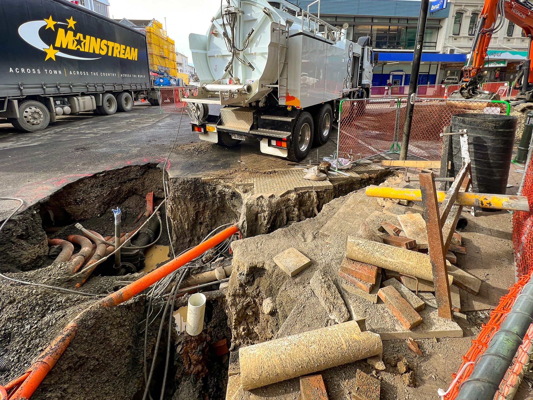 Gallery | Hydro Excavators | Dunedin | Vortex Contracting